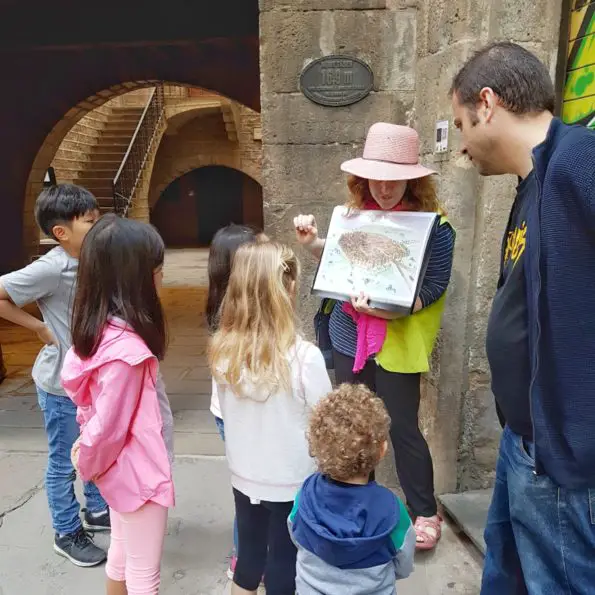 Tipping in Spain: The Definitive Guide for Tourists - Latitude 41