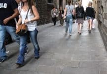 How to Avoid Pickpockets in Barcelona - Latitude 41