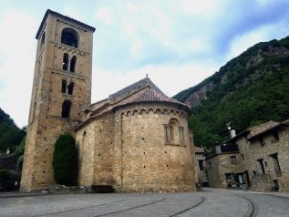 Beget, Spain: A Complete Guide to a Tiny Medieval Village - Latitude 41